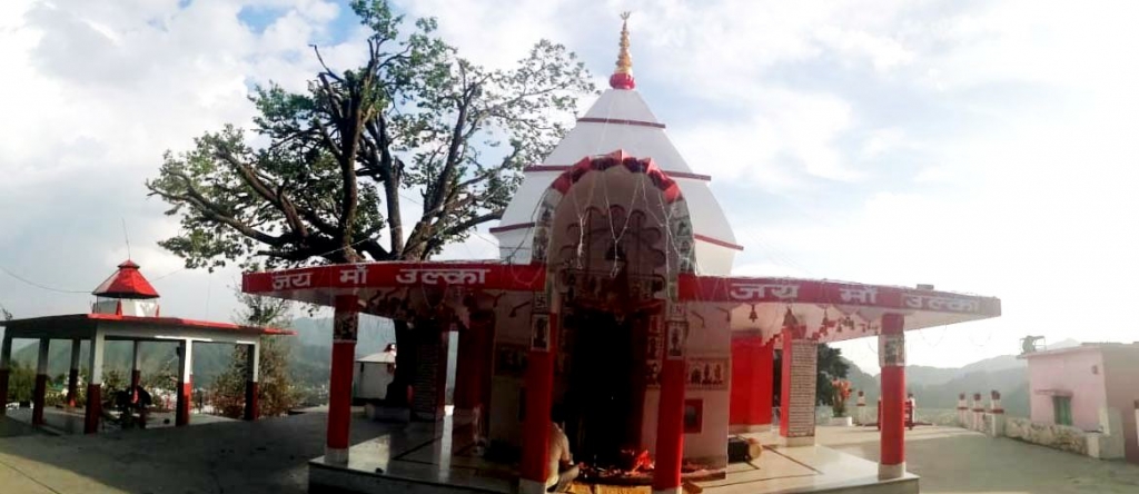 गोरखाओं द्वारा निर्मित पिथौरागढ़ के उल्का देवी मंदिर की तस्वीरें ...